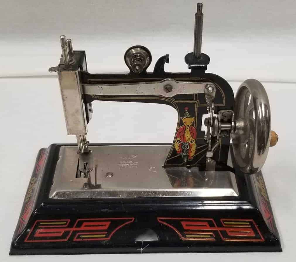 Toy Sewing Machine - Thunder Bay Museum